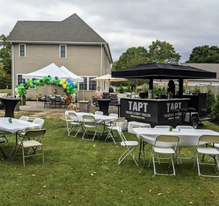 25 Amazing Outdoor Graduation Party Ideas - By Sophia Lee