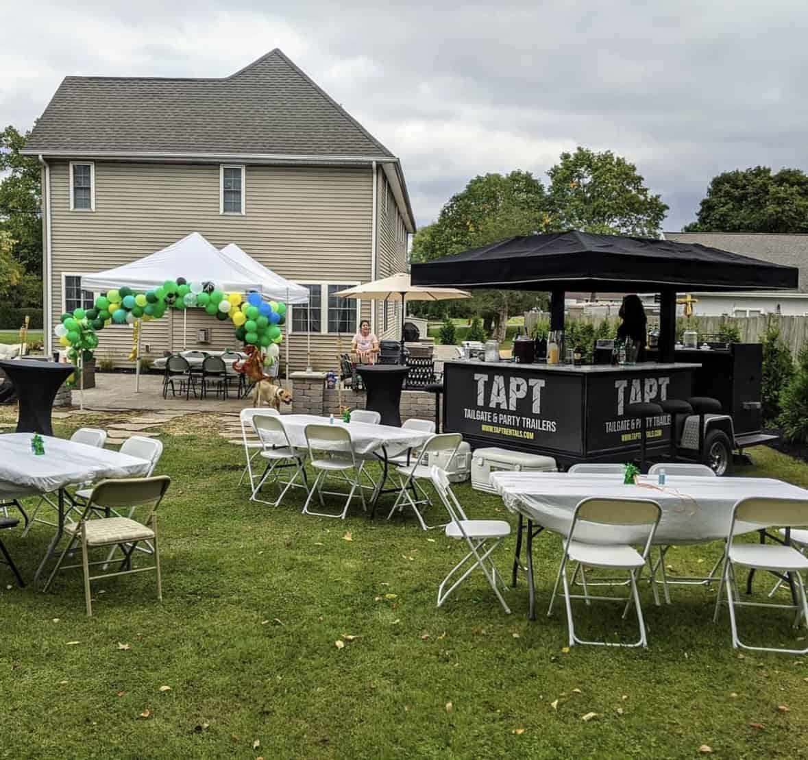 25 Amazing Outdoor Graduation Party Ideas - By Sophia Lee