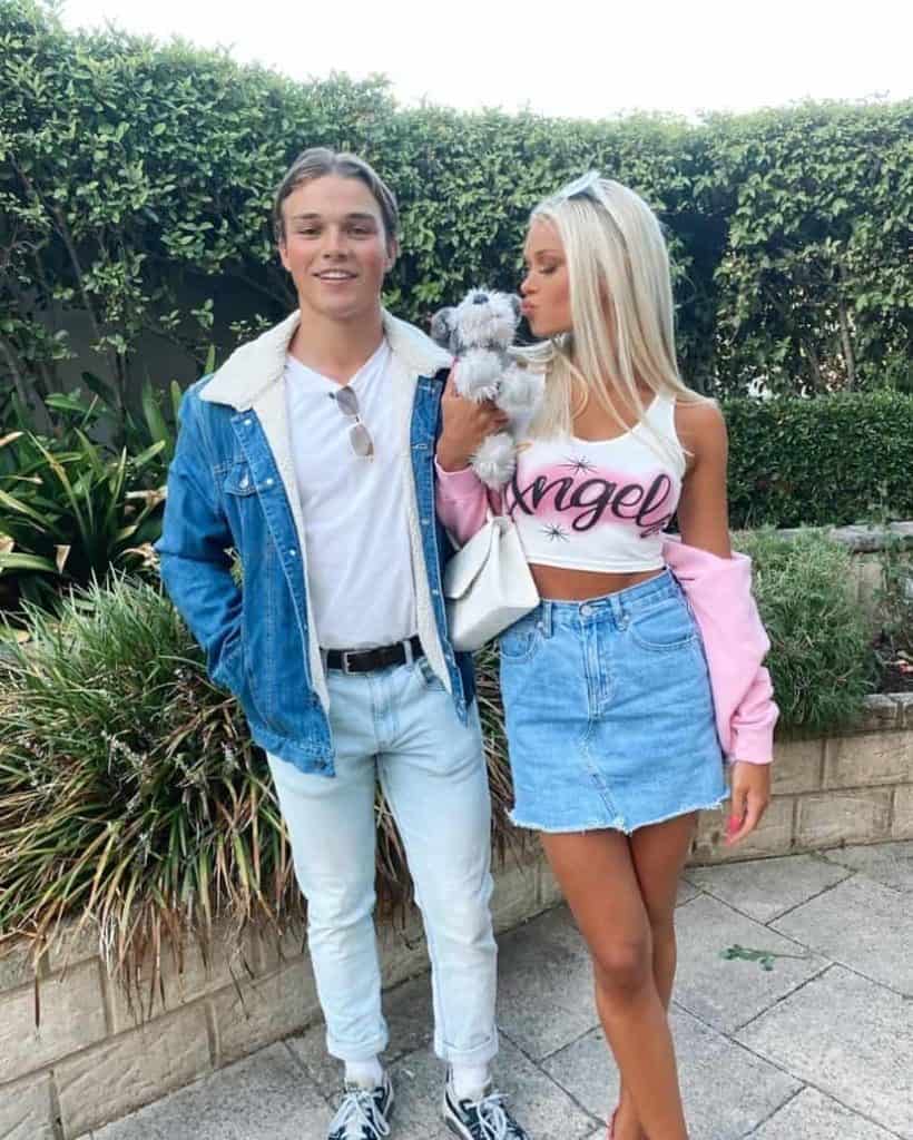 115+ Best Couples Costumes College | Genius Halloween Costume Ideas ...