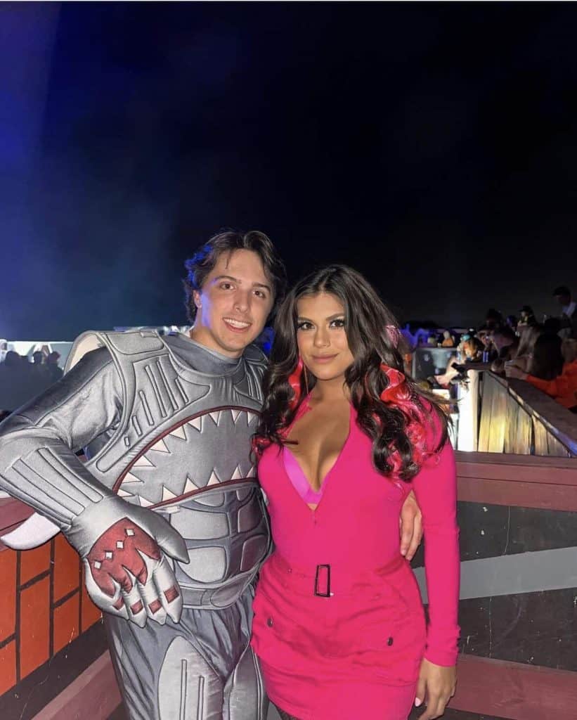 115+ Best Couples Costumes College | Genius Halloween Costume Ideas ...