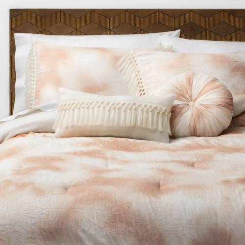 The Absolute Best Target Dorm Bedding You’ll Obsess Over - By Sophia Lee