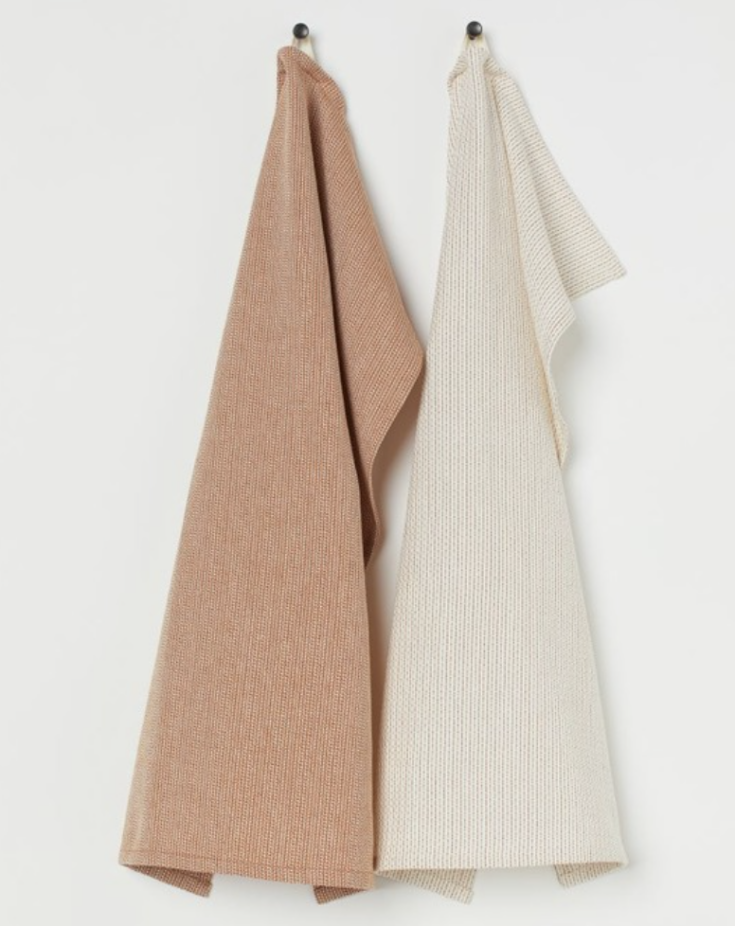 15 Trendy & Neutral Kitchen Towels We Are Obsessed With - By Sophia Lee