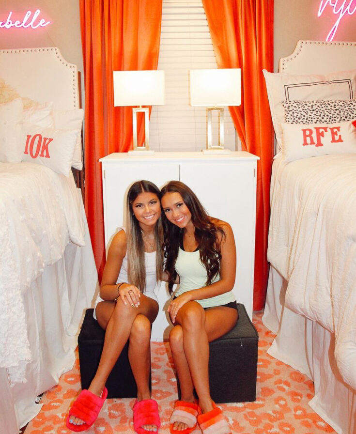 31 Insanely Cute Dorm Room Ideas for Girls To Copy This Year - By ...