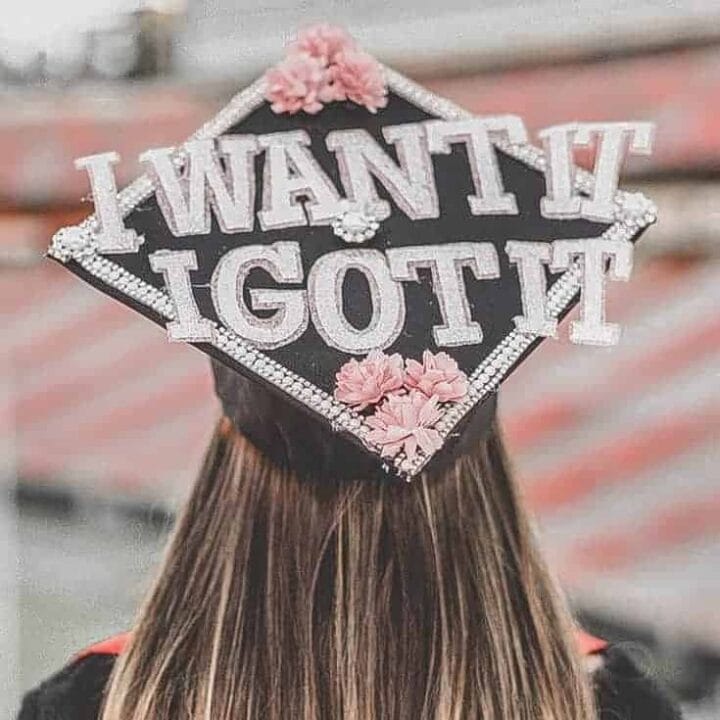 44 Best Graduation Cap Ideas We’re Obsessing Over - By Sophia Lee