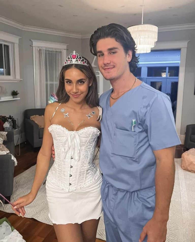 115+ Best Couples Costumes College | Genius Halloween Costume Ideas ...