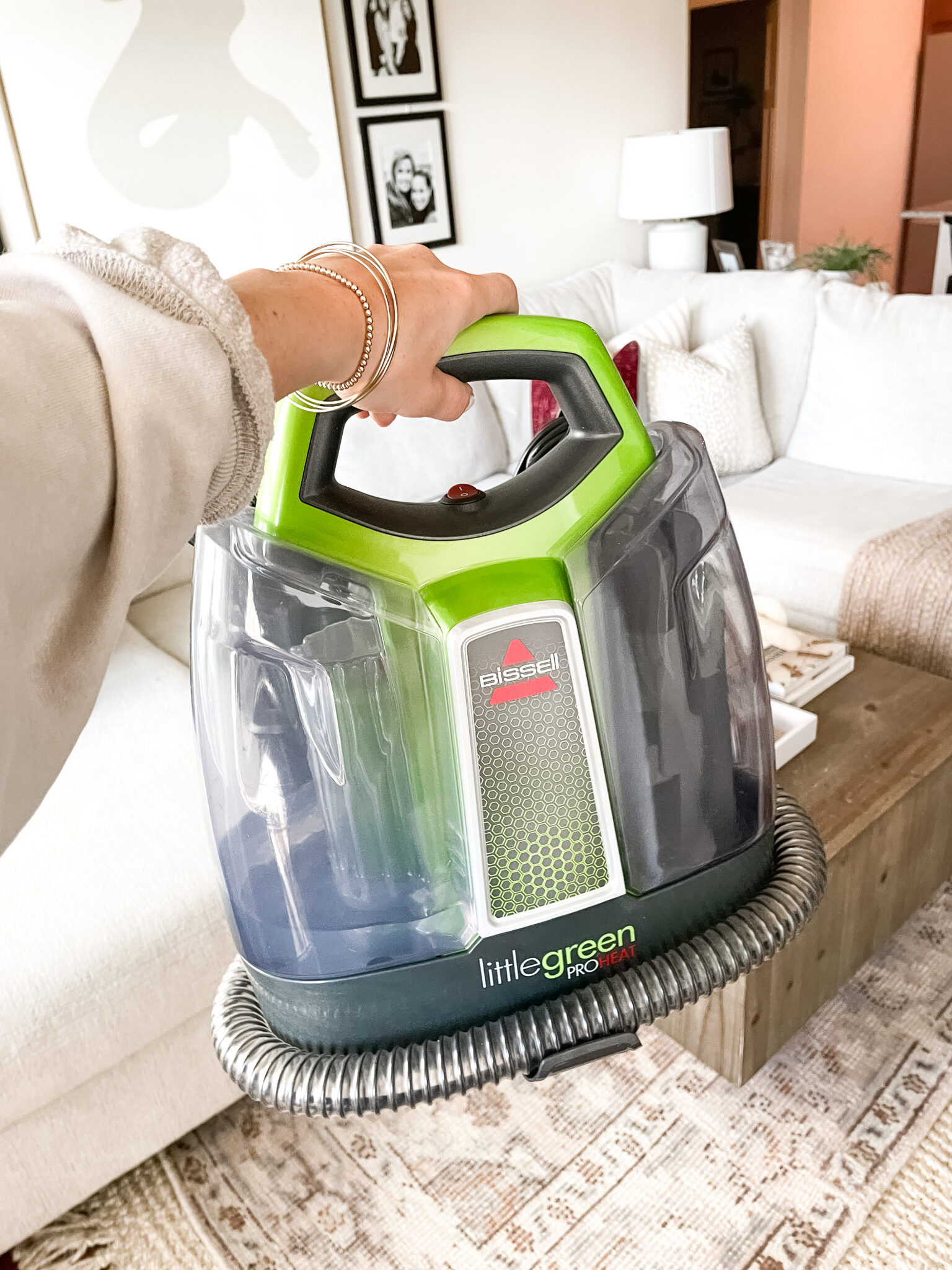 A Step-By-Step Guide On How To Clean A Rug The RIGHT Way - By Sophia Lee