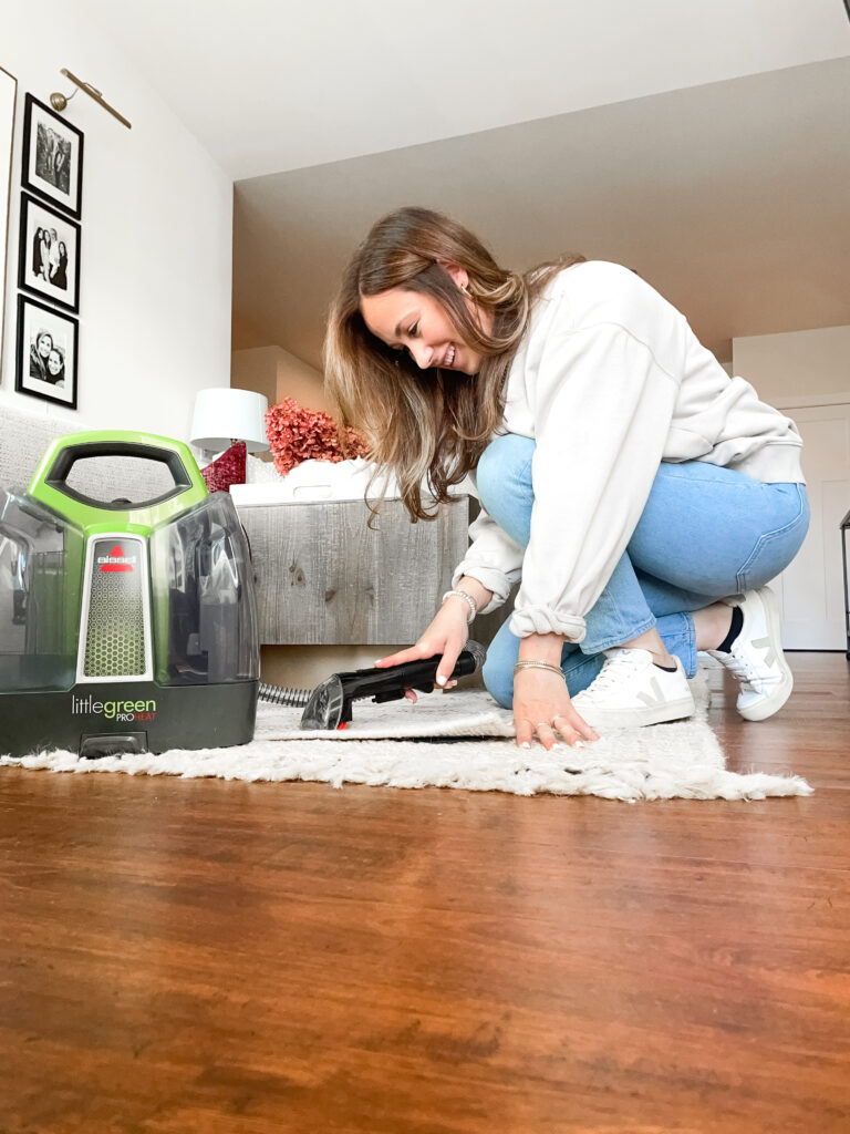 A Step-By-Step Guide On How To Clean A Rug The RIGHT Way - By Sophia Lee