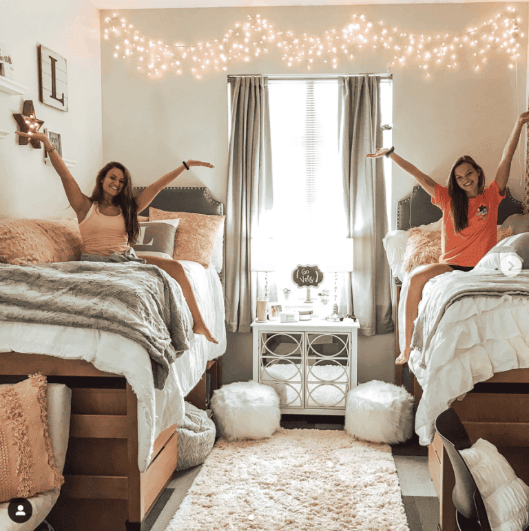 24 Photos Of Insanely Beautiful And Organized Dorm Rooms By Sophia Lee