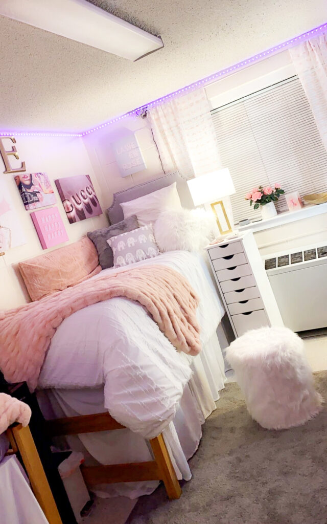 39 Trendy Dorm Rooms That Are Truly Viral-Worthy - By Sophia Lee